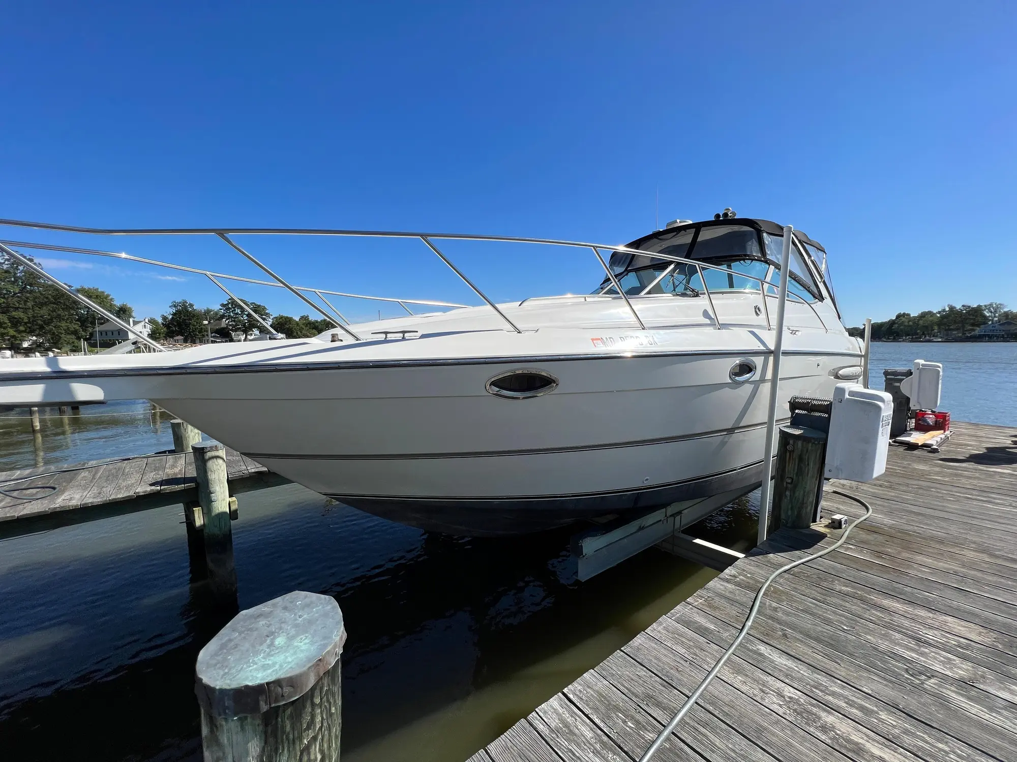 Used 2001 Maxum 3300 SCR, Essex - Boats For Sale | BoatsForSale.com