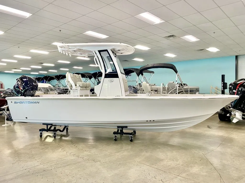 New 2025 Sportsman Masters 227, Augusta - Boats For Sale | BoatsForSale.com